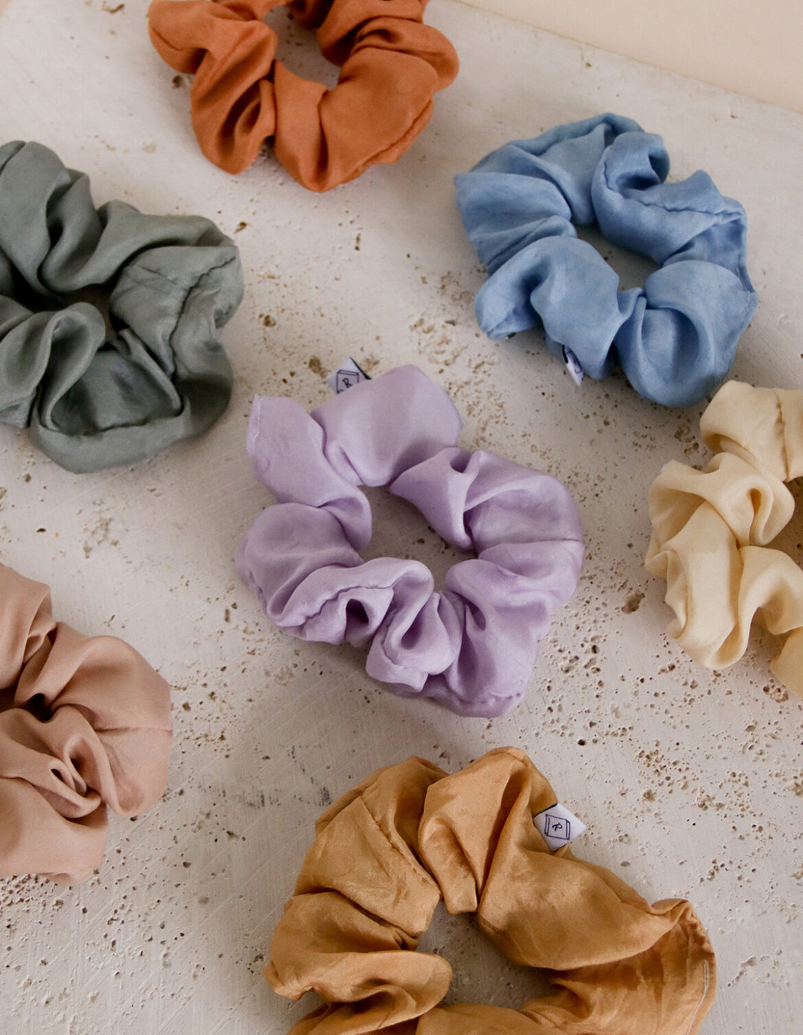 5 Reasons Why Scrunchies Are Actually Good For You! – Grazia Pakistan
